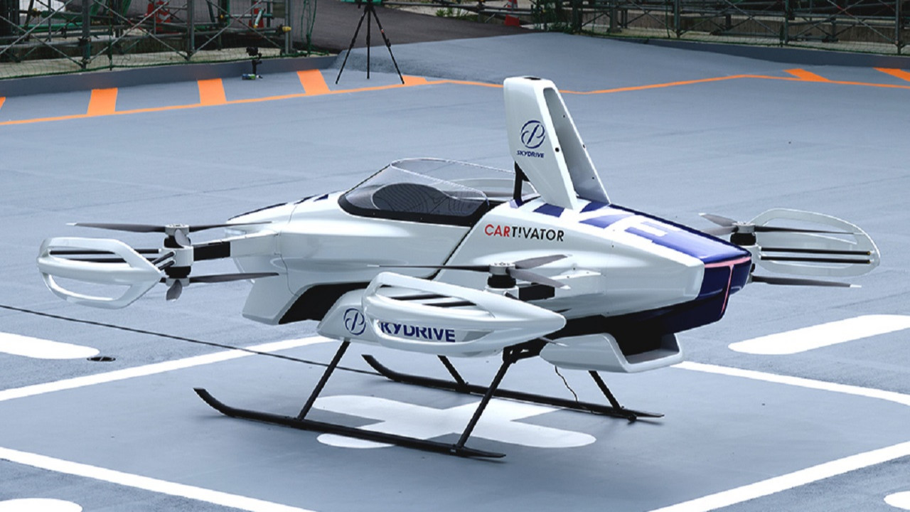 Japonya'da 'uçan araba' deneme uçuşu yapıldı!