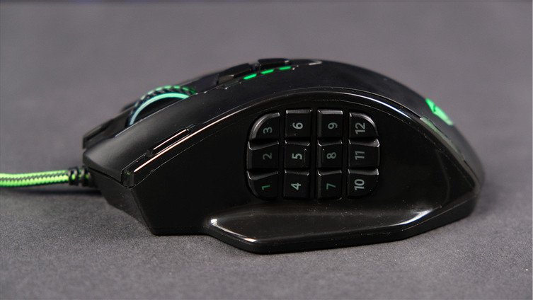 Pusat V8 Mouse incelemesi: Her yerinde tuş var!